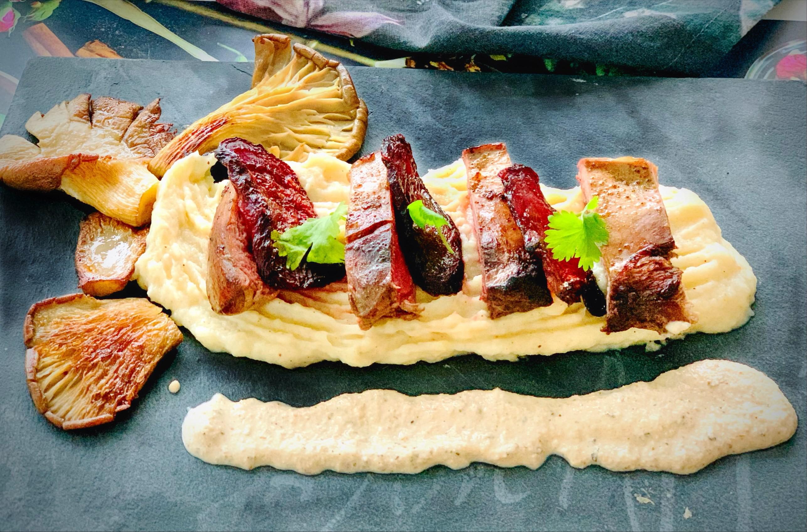 Filet de faisan à la mousseline de céleri rave et sauce aux noix